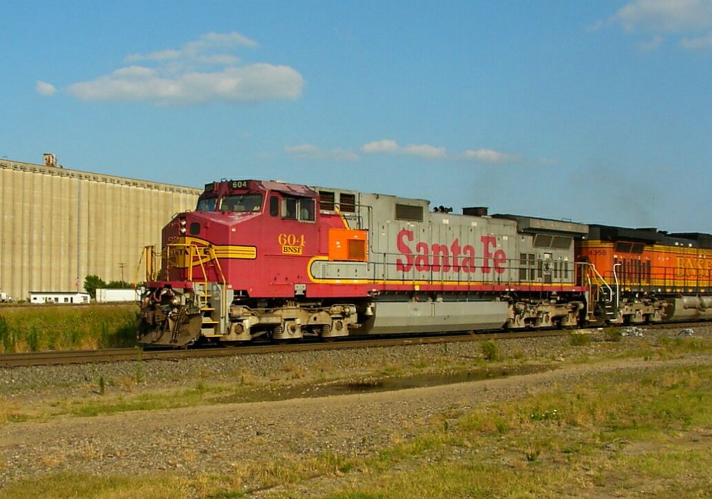 BNSF 604